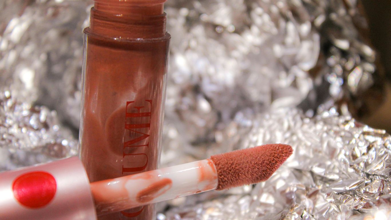 Why MAC Paramount Lipstick Remains a Cult Favorite in 2025
